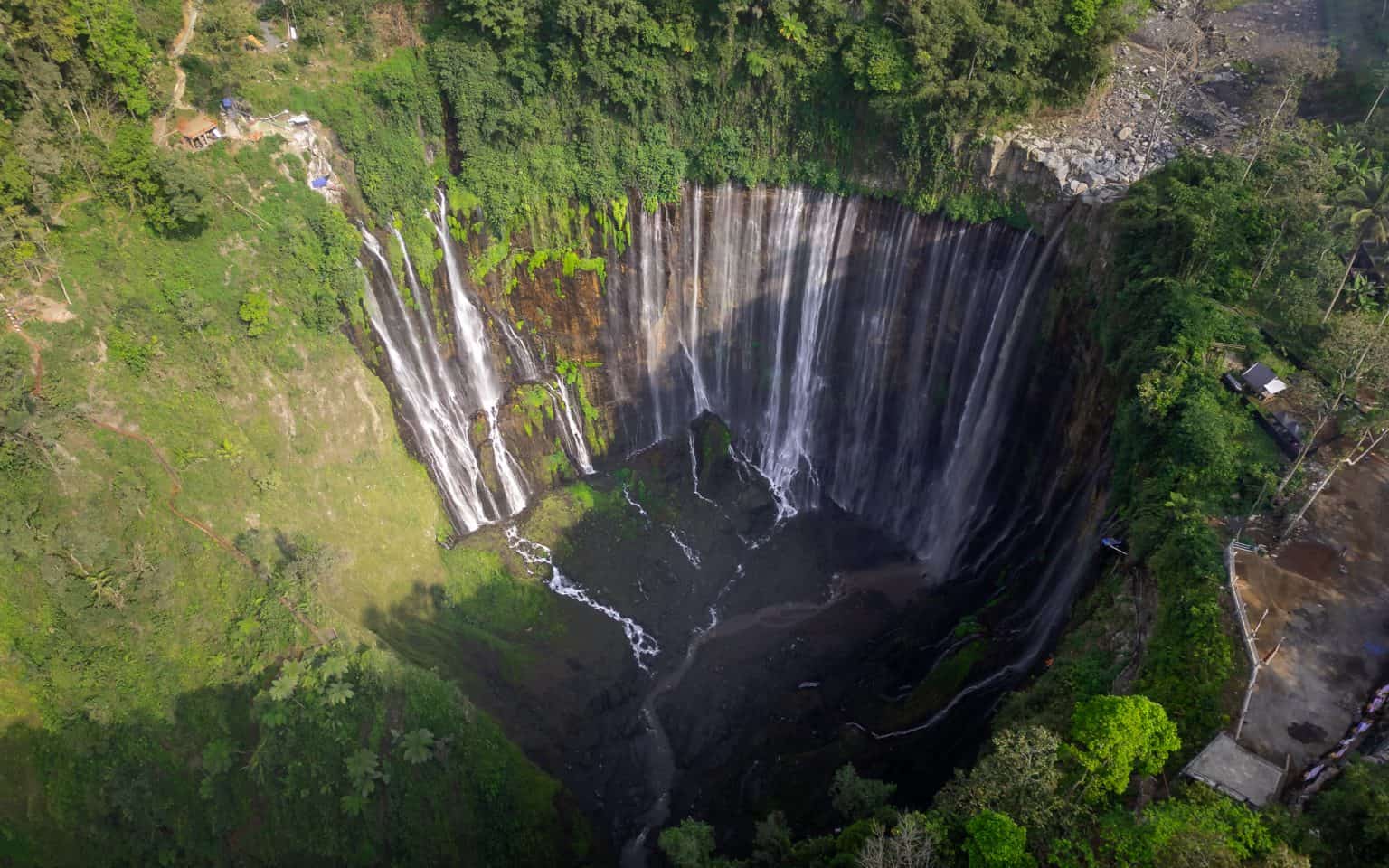 Tumpak Sewu • Indonesiens schönster Wasserfall auf Java